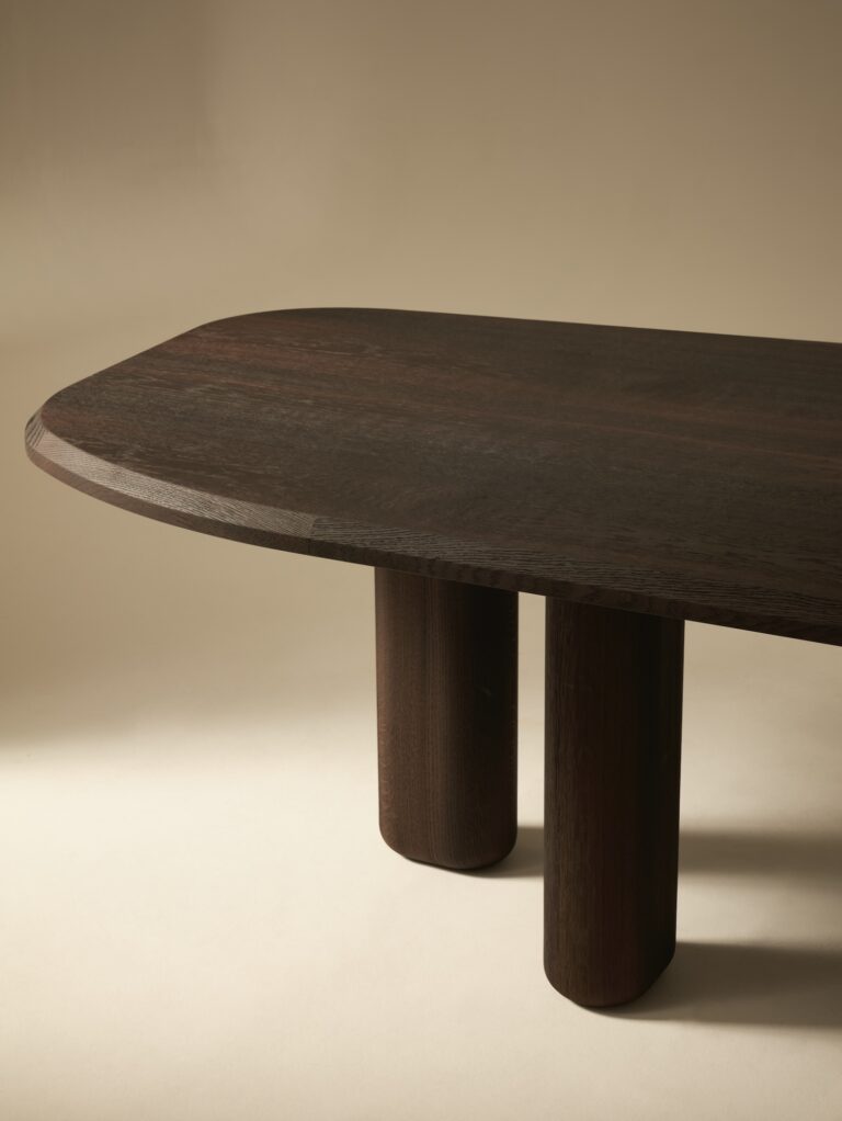 Rough dining table, made to measure, customization, sculptural, desk, oak